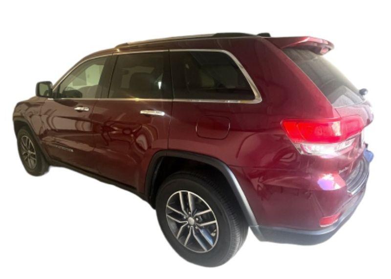 LIKE NEW 2017 Maroon Jeep Grand Cherokee | EstateSales.org