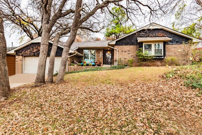 2004 Cedar Ridge Road ““ Edmond, OK | EstateSales.org