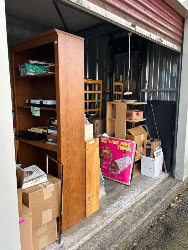 Entire Contents of 10 x 15' Storage Unit Southwick MA | EstateSales.org