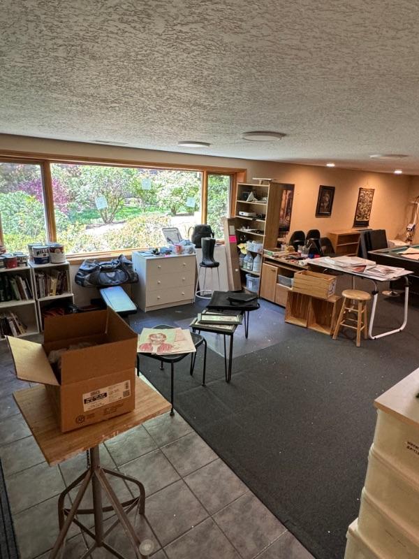 The Rusty Trunk LLC opens to "20 Years of Family Life and Art" Estate ...