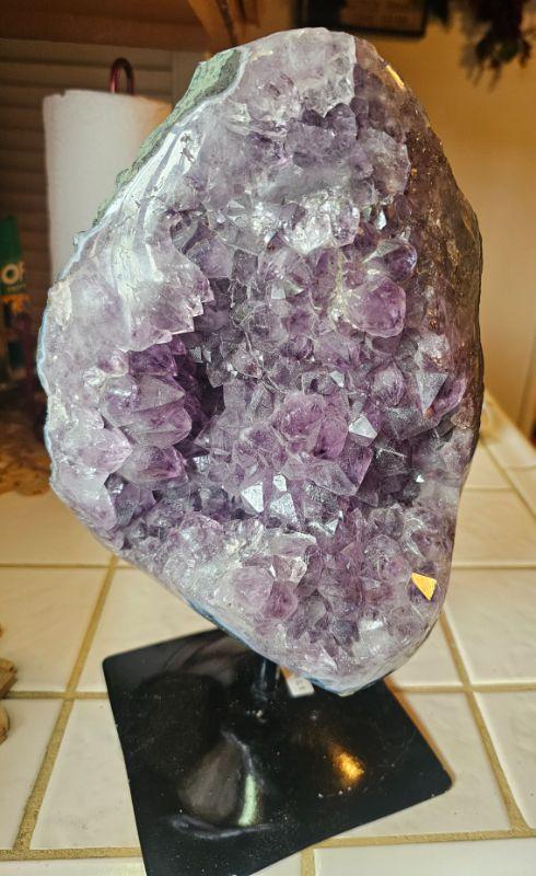 Kate's Estate Sale-Colton | EstateSales.org