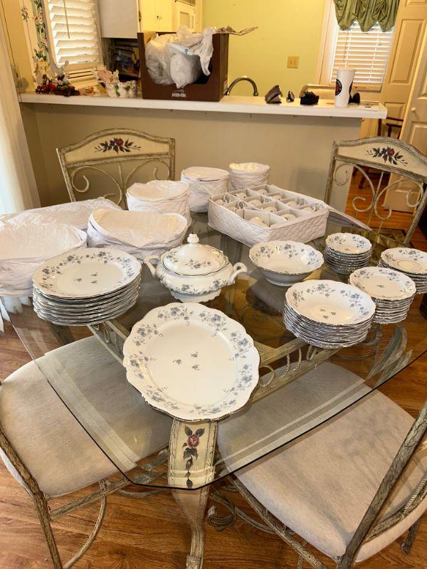 Anderson estate treasures Cash Only sale | EstateSales.org