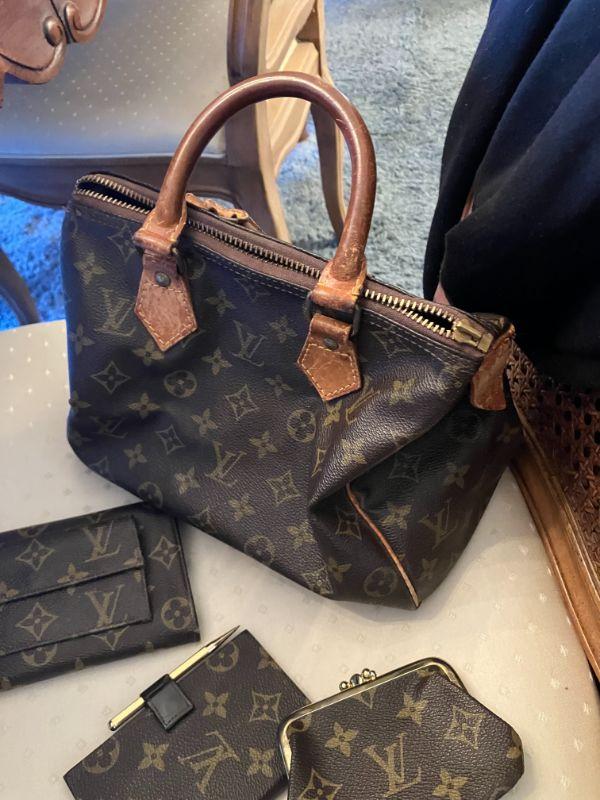 A MOMENT IN TIME - OAKBROOK - Huge 3 level home Louis Vuitton Gucci ...