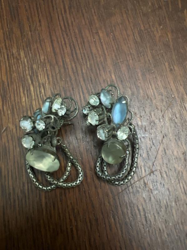 Groovy Tuesday Sale! | EstateSales.org