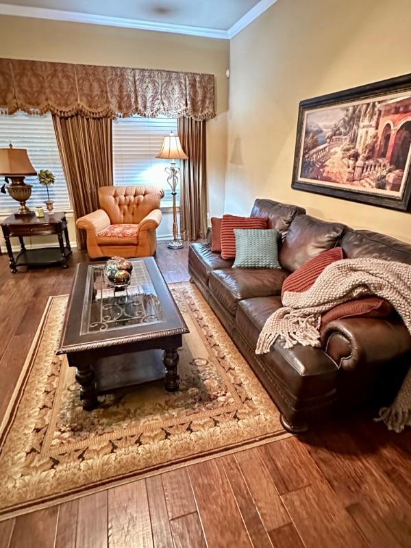 Another great sale by JW property services in Edmond | EstateSales.org