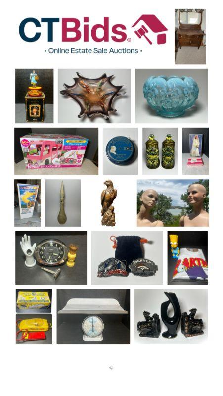 Festive On Boedecker Lake, Part 1 | EstateSales.org