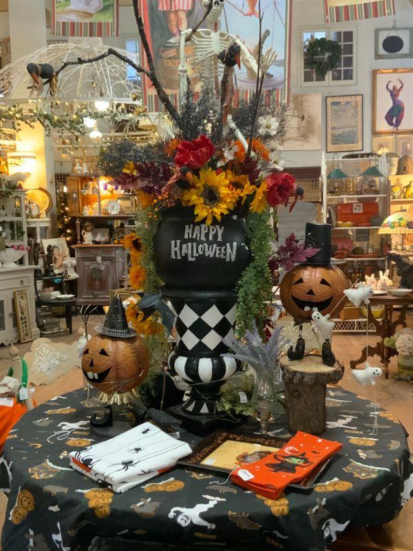 Le Marche Emporium - OPEN Fri, Sat, Sun Sept 6, 7, 8 - 10am-5pm ...