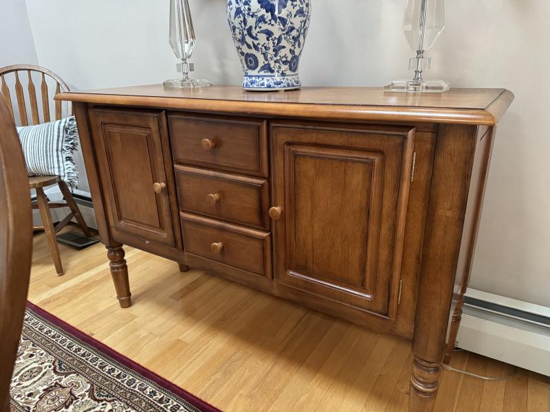 Middleton Estate Sale | EstateSales.org