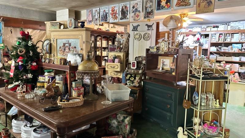 INCREDIBLY PACKED ESTATE SALE BY ELLIS ESTATE LIQUIDATIONS ...