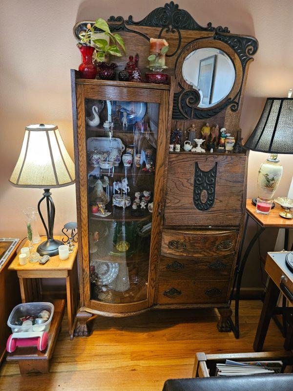 The Rusty Trunk LLC opens to "Delightful Decor" Estate Sale ...