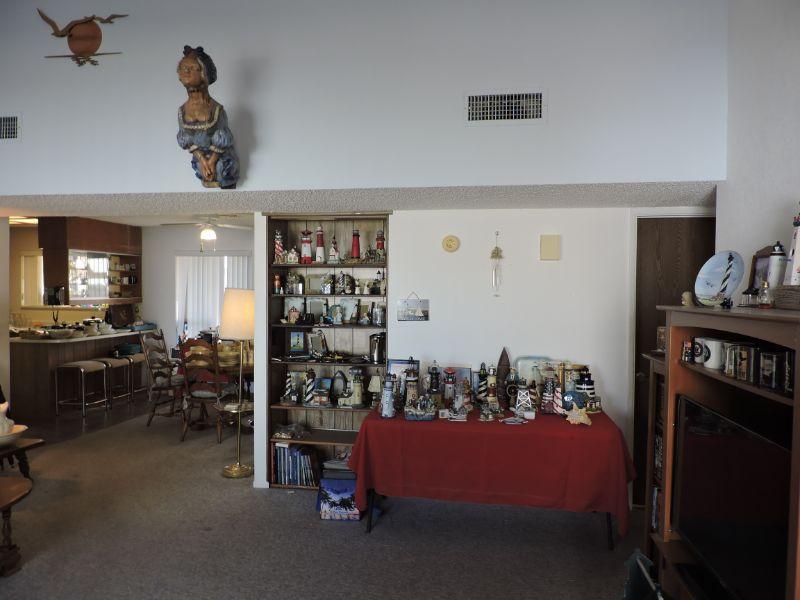 RIVERRUNNERS ESTATE SALES 1505 AVALON AVE | EstateSales.org