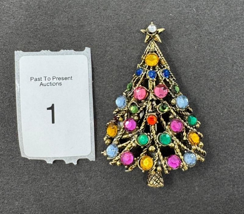 Estate Collection Holiday Jewelry Auction | EstateSales.org