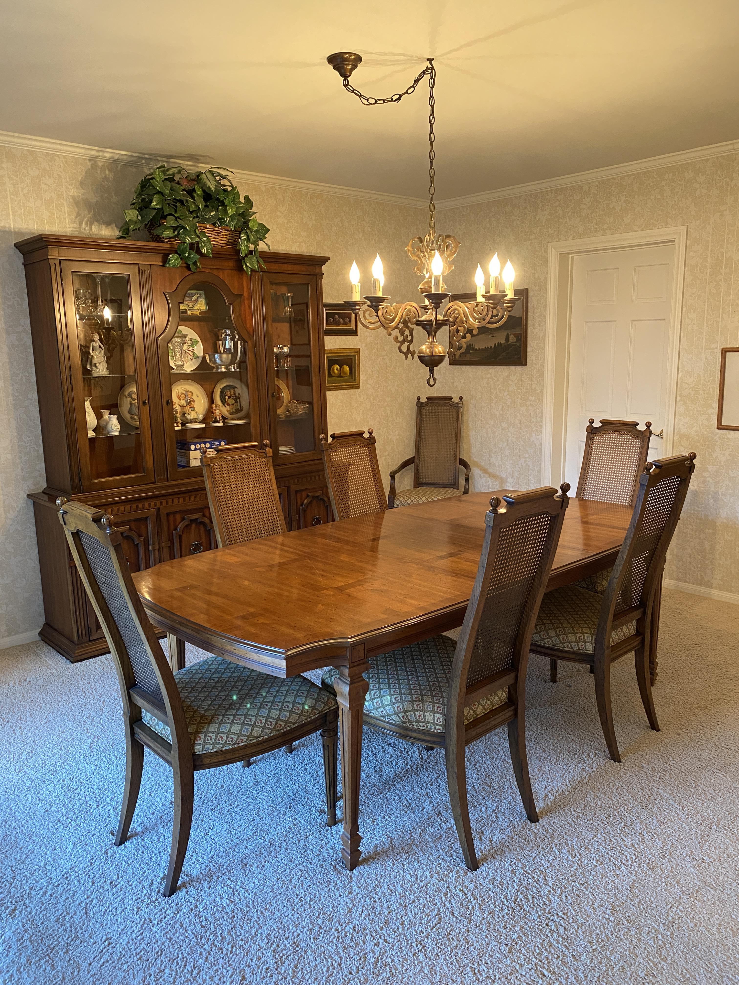 GLENDALE ESTATE SALE / DREXEL HERITAGE LIQUIDATION | EstateSales.org