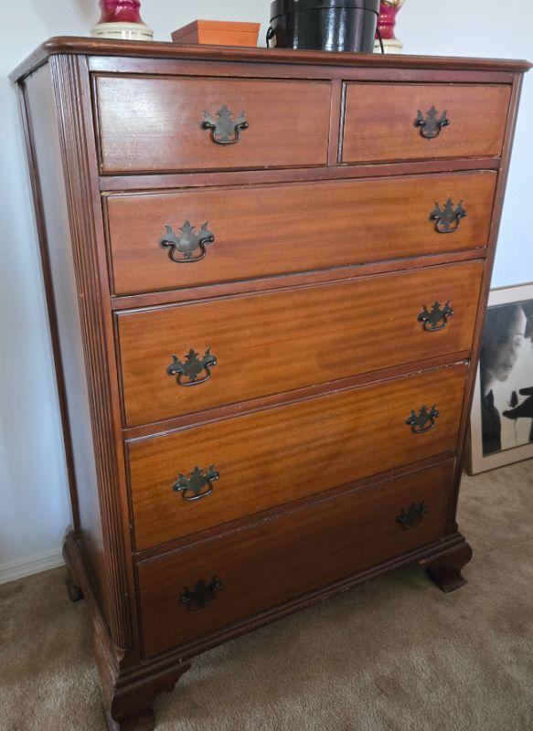 Small but Good Sale! | EstateSales.org