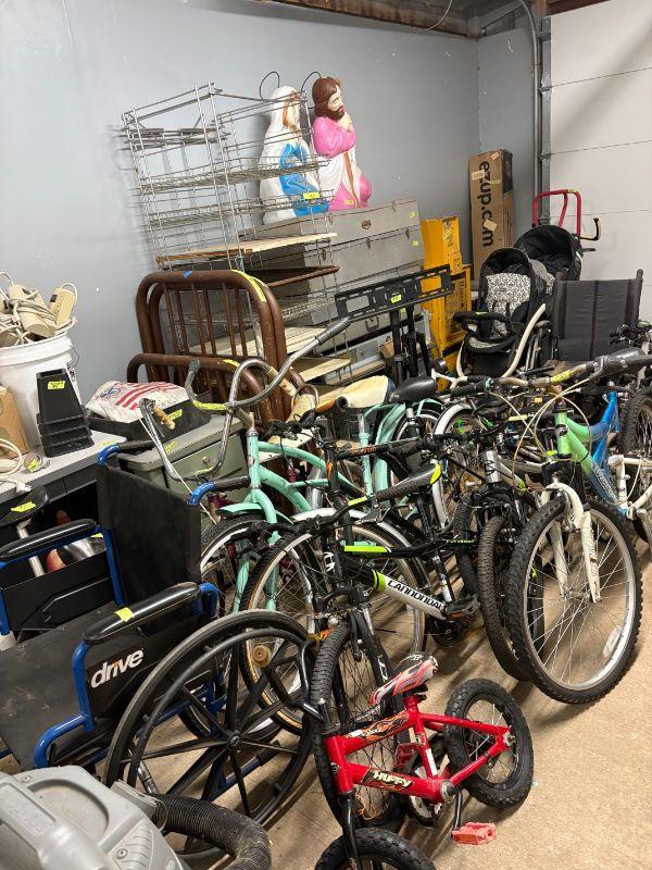 A MASSIVE Warehouse estate sale full of treasures | EstateSales.org