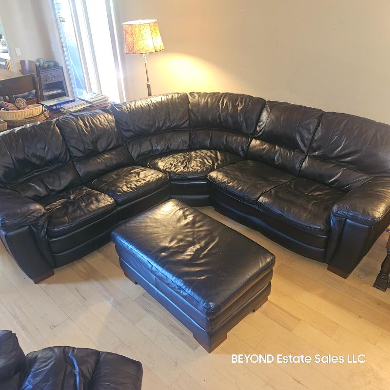 The Holcomb Ranch Estate Sale | EstateSales.org