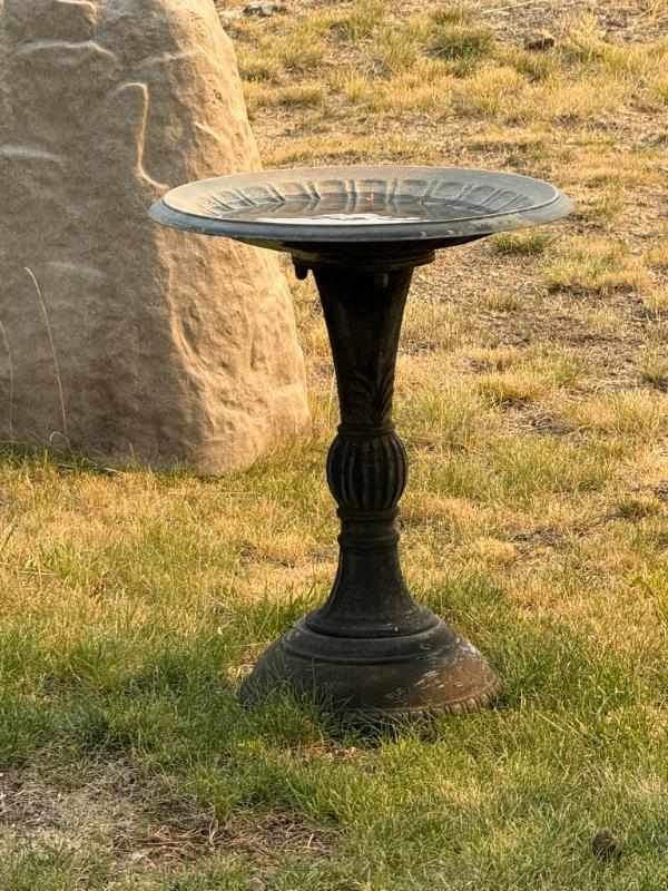 The Anderson Estate Sale | EstateSales.org