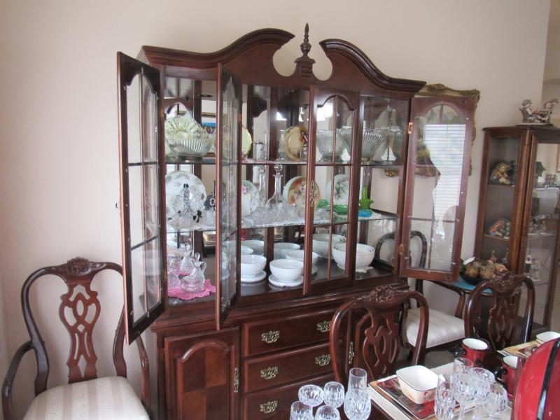 The Girls Estate Sales ~ Shannon & Overton | EstateSales.org