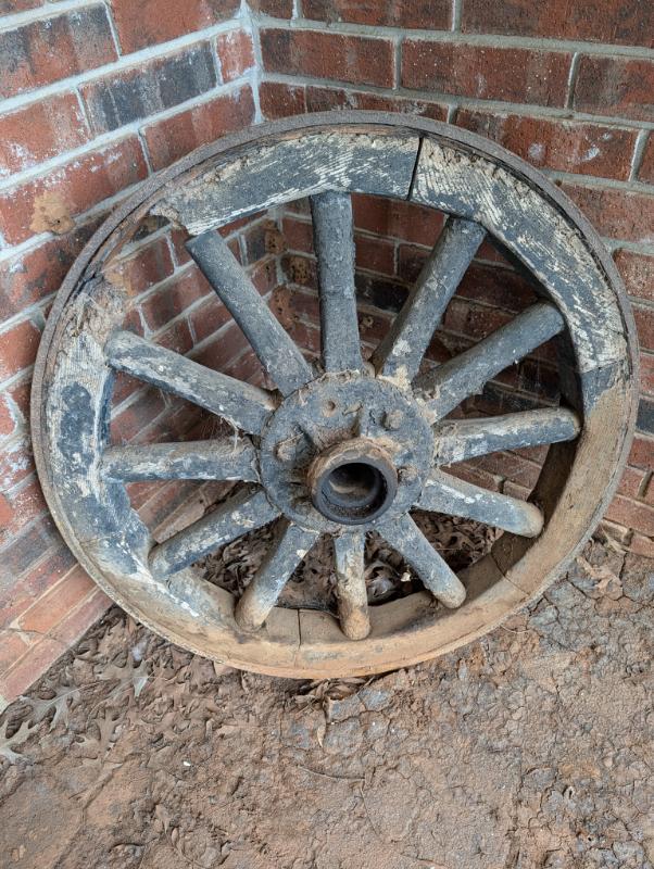 Northwest Oklahoma City Living Estates Sale | EstateSales.org