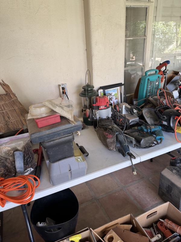 Sale By Cyndi | EstateSales.org