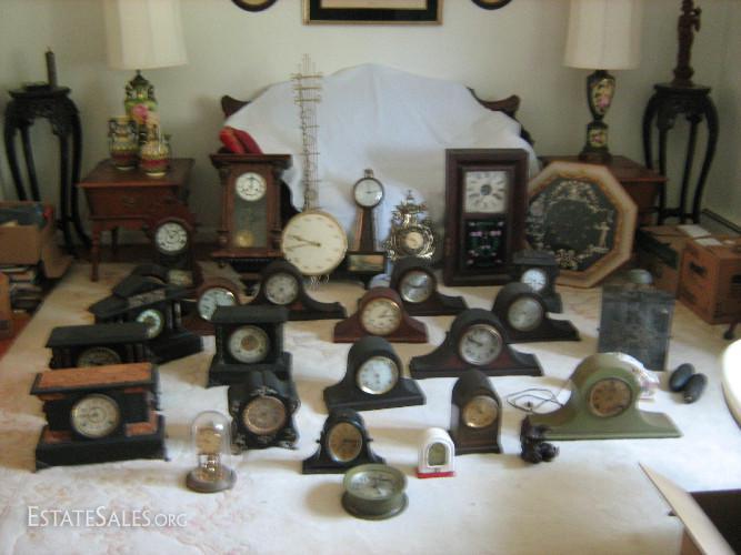 Our hoarding mother's hoard of chintzy antiques. | EstateSales.org